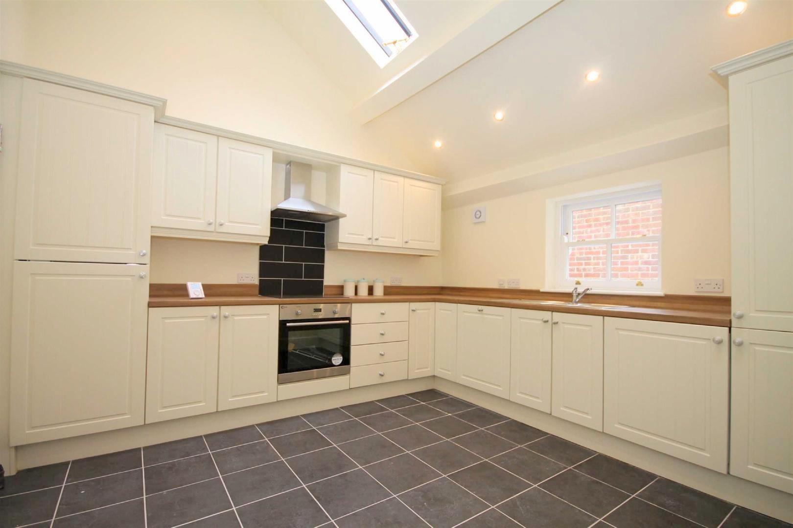 Gilesgate, Durham City, Durham – Robinsons
